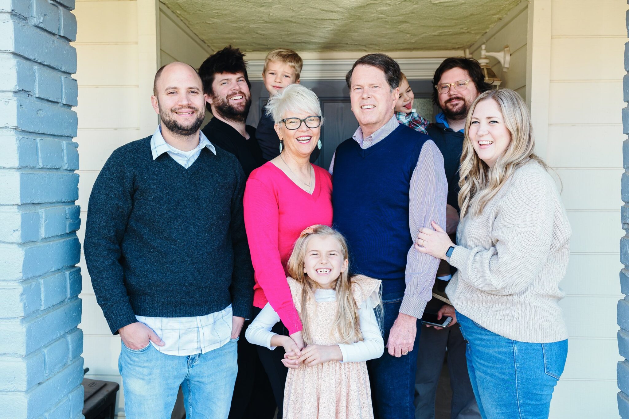 How To Take Family Photos At Home In 6 Painless Steps